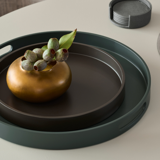 Matt Lacquer Tray ø40*4 cm w/handle - Trays - mojooshop.com